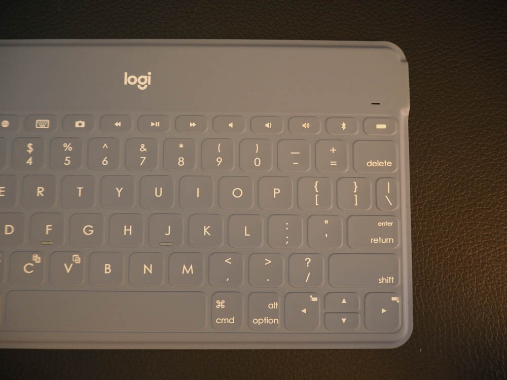 Logitech KEYS-TO-GO Review – The Gamer With Kids