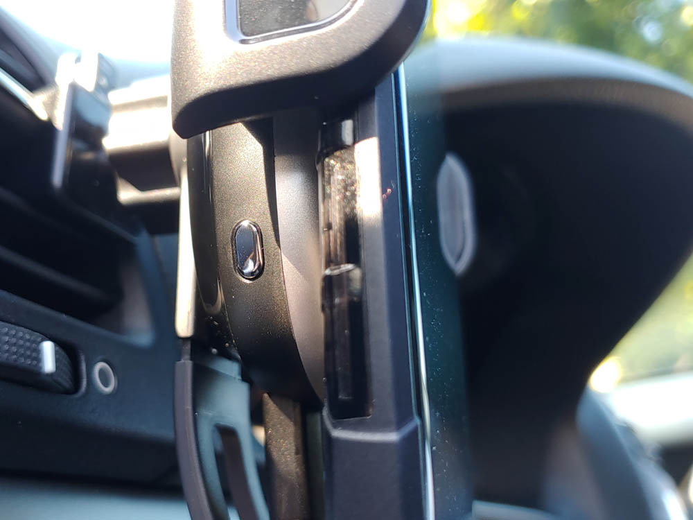 PureGear AutoGrip Wireless Car Charger and Phone Mount Review – The ...