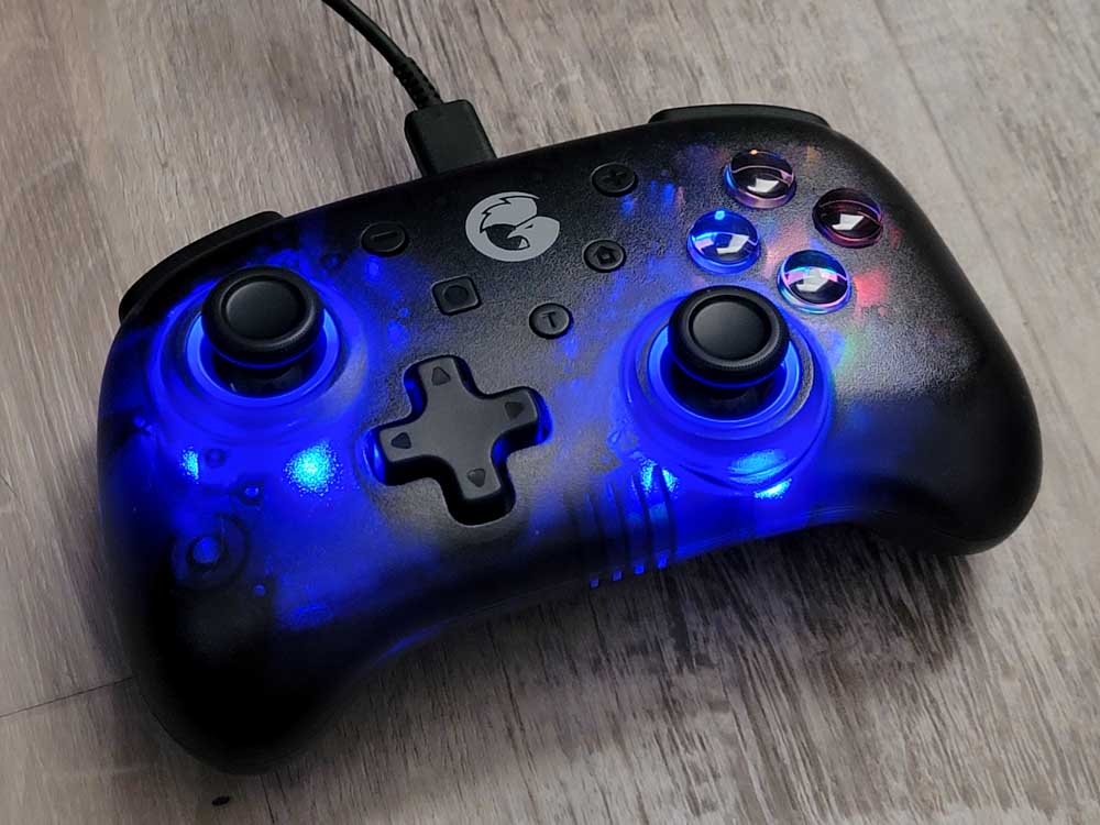 Gamesir T4 Mini Multi-Platform Gaming Controller is Made For Small ...