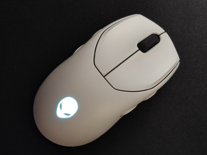 Alienware 720M Tri-Mode Gaming Mouse Doesn’t Forget About the Left ...