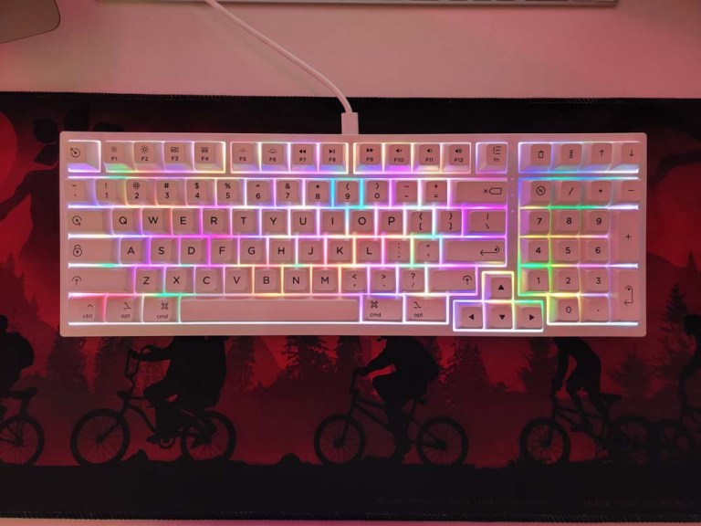 AKKO PC98B Plus Air Mechanical Keyboard Review – The Gamer With Kids