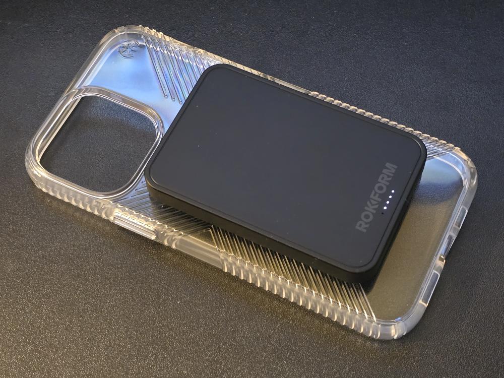 ROKFORM Magnetic Power Bank Review – The Gamer With Kids